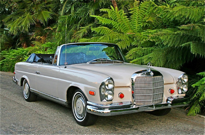 mercedes_history_220sec_w111